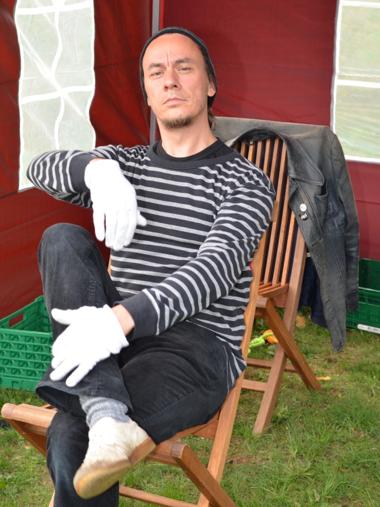 3461-Pantomime-Markus-Dorsch | bienen-leben-in-bamberg.de